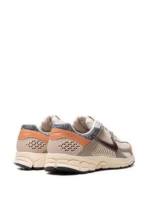 Nike Zoom Vomero 5 Sneakers - Neutrals