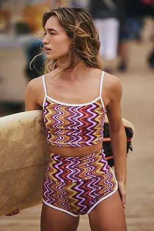 SALT GYPSY Spaghetti Strap Crop Top Soundwave Print