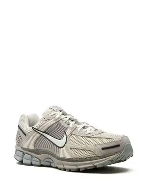 Nike Air Zoom Vomero 5 Sneakers - Grey