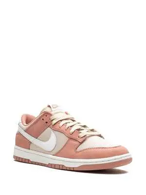 Nike Dunk Low Sneakers