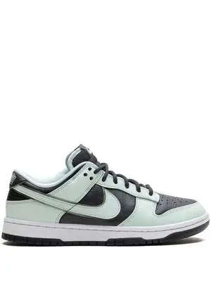 Nike Dunk Low Sneakers - Green