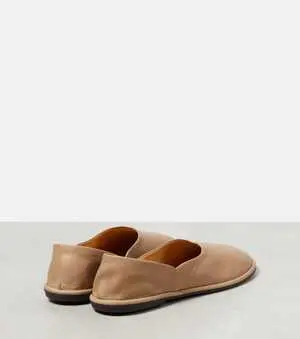 THE ROW Canal Leather Flats - Beige