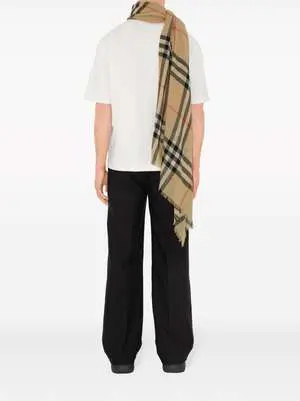Burberry Vintage Check Wool Scarf