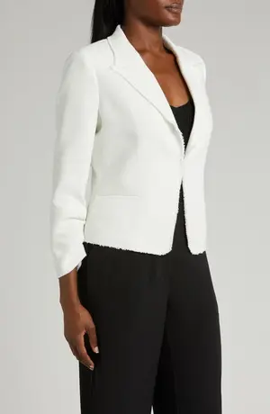 Halogen Raw Hem Crop Blazer - New Ivory
