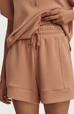 Varley Atrium High-waist Shorts - Camel