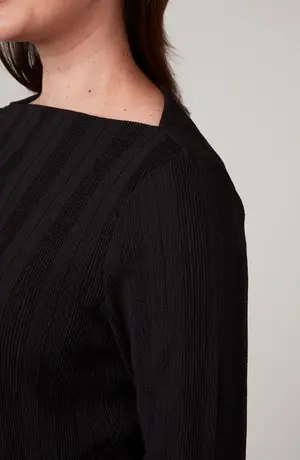 ESTELLE Crinkle Woven Top