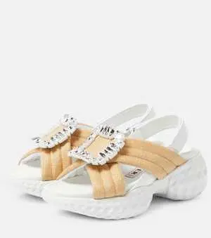 ROGER VIVIER Viv' Run Light Strass Buckle Sandals - Beige