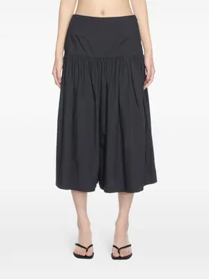 AMOMENTO Pleated Wide-leg Shorts