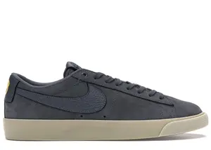 Nike Blazer Low Sneakers - Dark Grey/dark Greyone-coloruniversity Gold