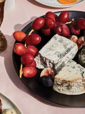 L'Objet Terra Porcelain Plate - Black