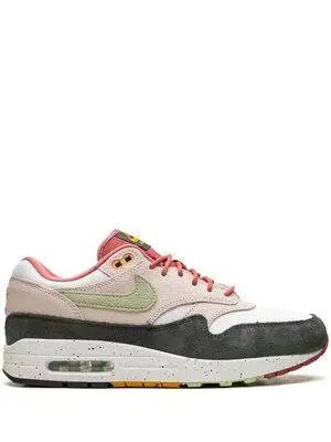 Nike Max 1 Sneakers