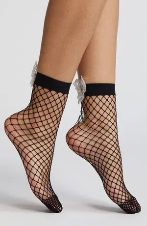 HIGH HEEL JUNGLE Butterfly Fishnet Socks - White