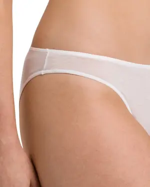 Hanro Ultralight Cotton Bikini - White