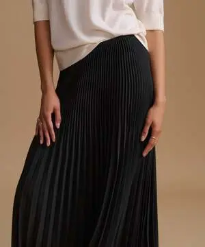Jenni Kayne Pleated Skirt - Black