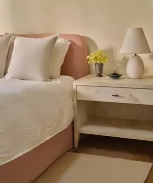 Jenni Kayne Cove Bed - Shell