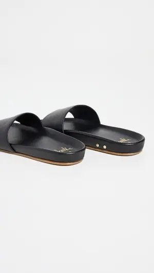 Beek Gallito Slides - Black