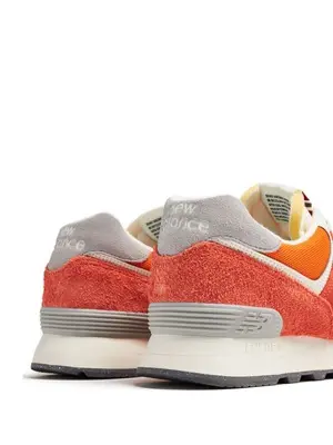 NEW BALANCE 574 Suede Sneakers - Orange