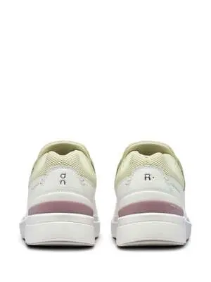 On The Roger Advantage Lace-up Sneakers - White