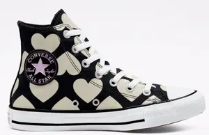 Chucks Hearts
