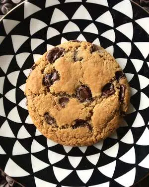 NAUGHTY COOKIE Vegan Chocolate Chip Cookies - None