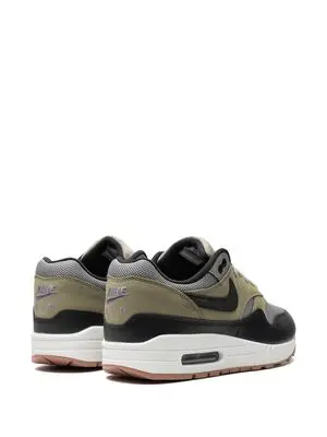 Nike Air Max 1 Sneakers