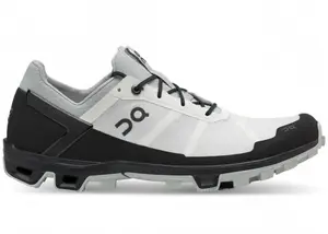 On Cloudventure Peakin Running Sneakers - White/black