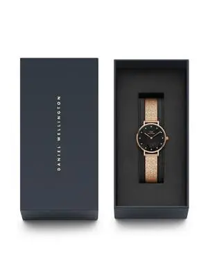 DANIEL WELLINGTON Petite Pressed Studio Lumine 28mm - Black