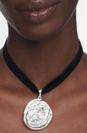 STERLING KING Rosette Pendant Necklace - Silver