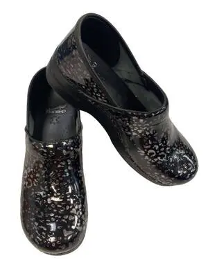 Dansko Professional Clog In Pewter Leopard Patent - Black