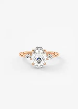 FRANK DARLING Oval Cut Three Stone Engagement Ring - Yellow Gold
