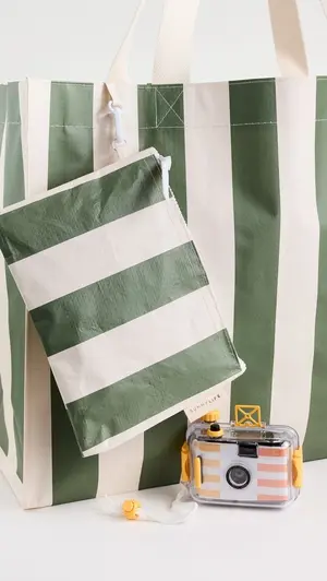 SUNNYLIFE Carryall Beach Tote - Olive Stripe