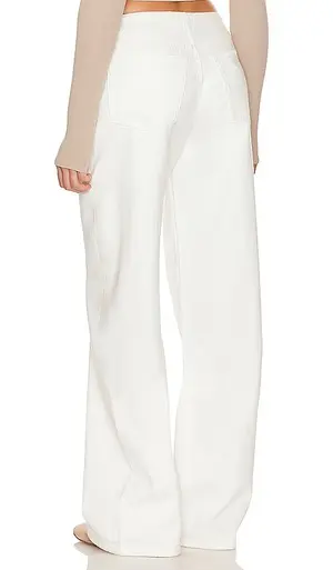 Still Here Cool In White Jeans - Milk