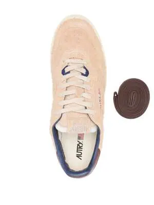 AUTRY Medalist Suede Sneakers - Neutrals