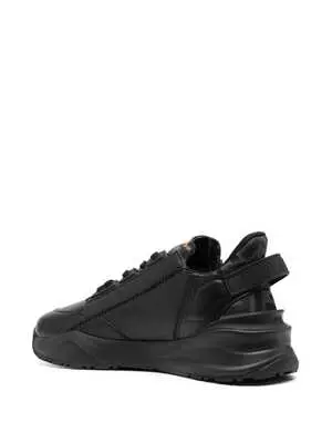 Fendi Flow Low-top Sneakers - Black