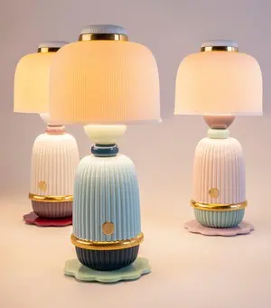 LLADRO Porcelain Kokeshi Lamp