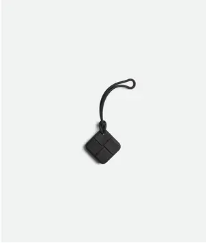 小物 Bottega Airtag Black Bottega Veneta Airtag Case - Black | Editorialist