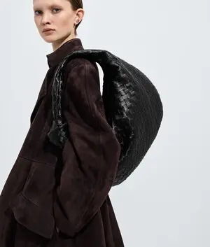 Bottega Veneta Intrecciato Leather Jodie Shoulder Bag - Black