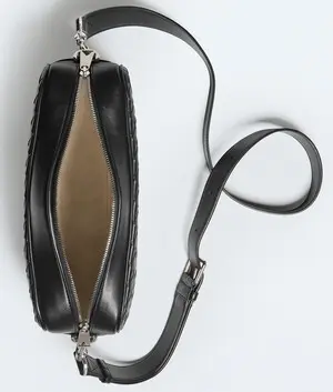 Bottega Veneta Intrecciato Camera Bag - Black