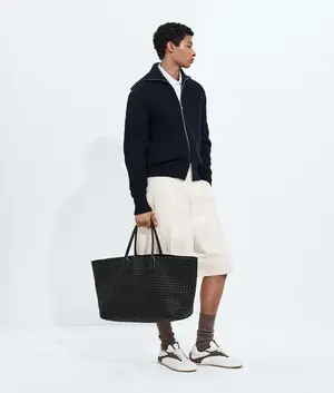Bottega Veneta Large Intreccio Cabat Tote - Black