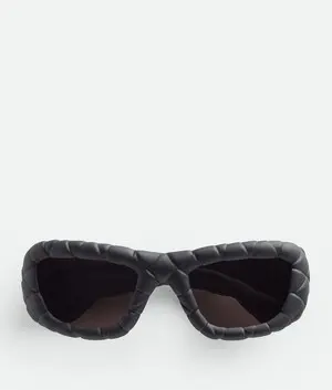 BOTTEGA  VENETA Bottega Veneta Intrecciato Rectangular Sunglasses - Black/grey
