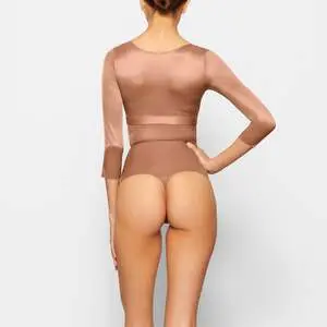 SKIMS Simply Bare Open Bust Arm Shaper - Sienna