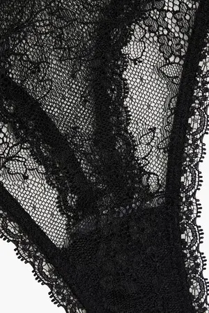Love Stories Roomie Corded Lace Lowrise Thong