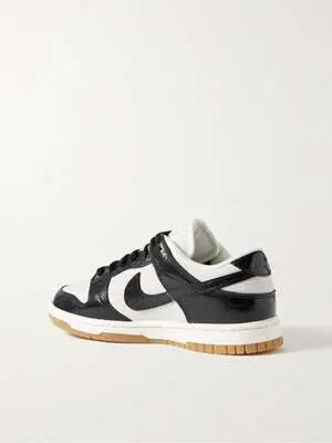 Nike Dunk Low Sneakers