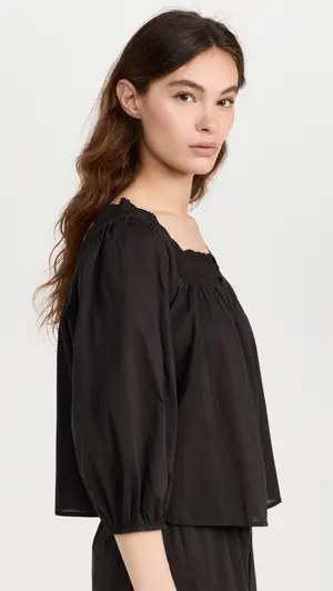 The Great. The Eyelet Button Sleep Top - Black