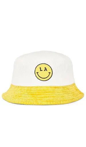 FREE & EASY Be Happy Bucket Hat