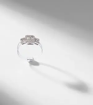 PERSEE Floating Diamond Ring In 18kt White Gold - Silver