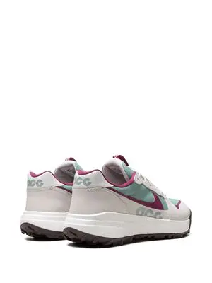 Nike Lowcate Lace-up Sneakers - Green