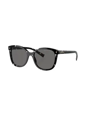 Prada Pr 22zs Oversized Frame Sunglasses