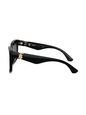 Burberry Logo-plaque Sunglasses