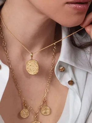 AZLEE 18kt Yellow Large Zodiac Diamond Charm - Gold